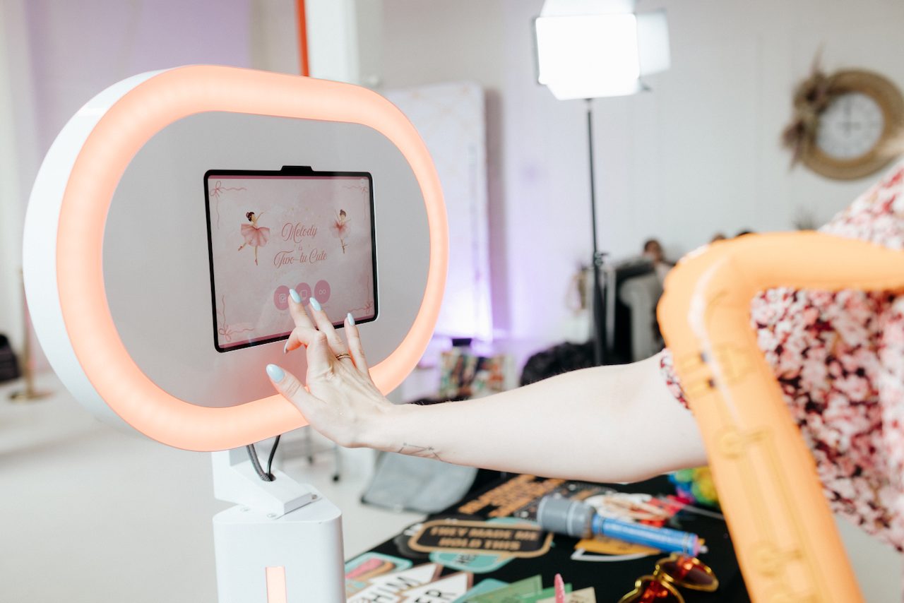 LightBooth - Photo Booth Rental Winnipeg & Manitoba | Best Price ...